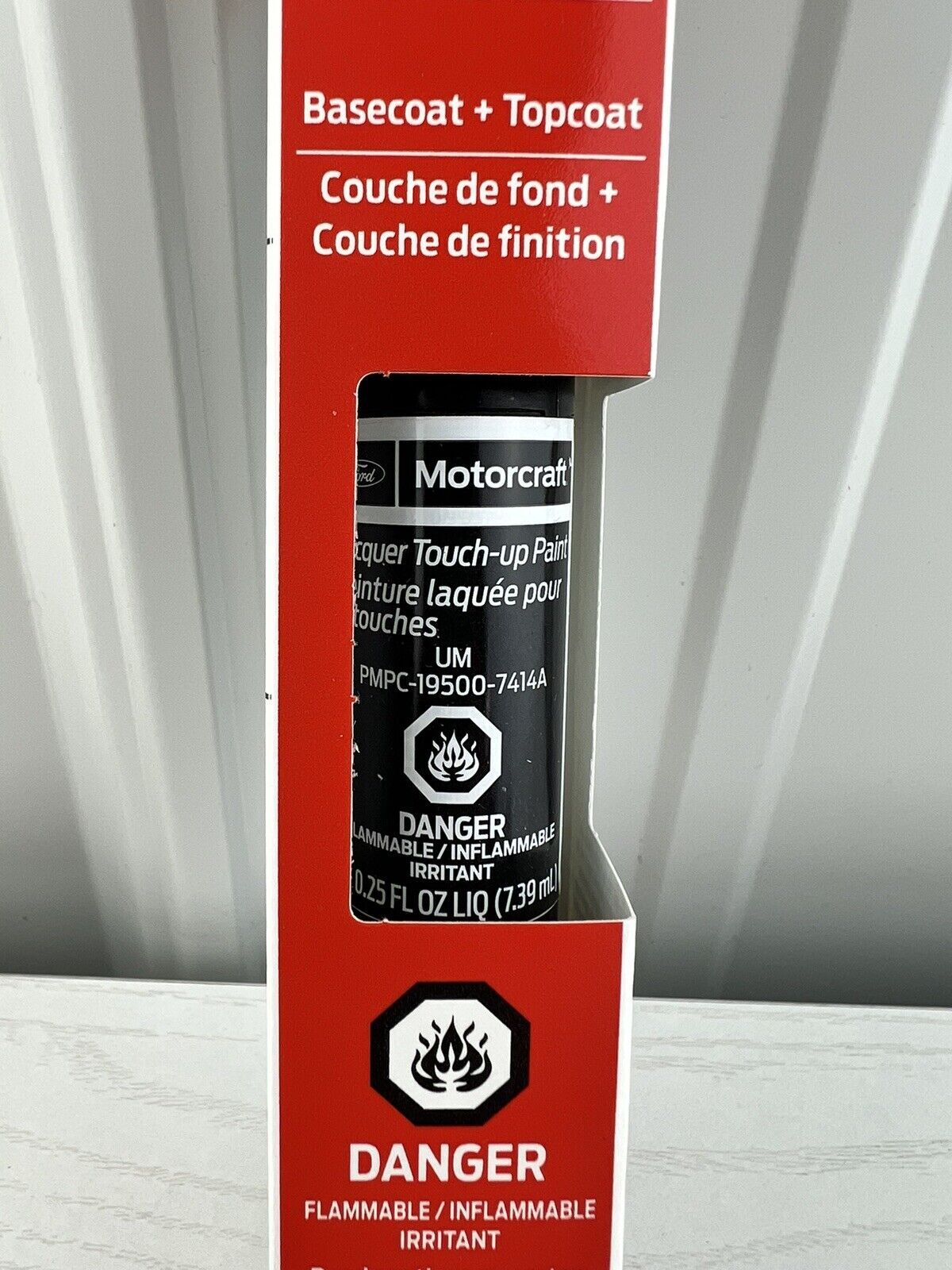 Genuine Ford Motorcraft Touch Up Paint Bottle Agate Black UM 7414A ...