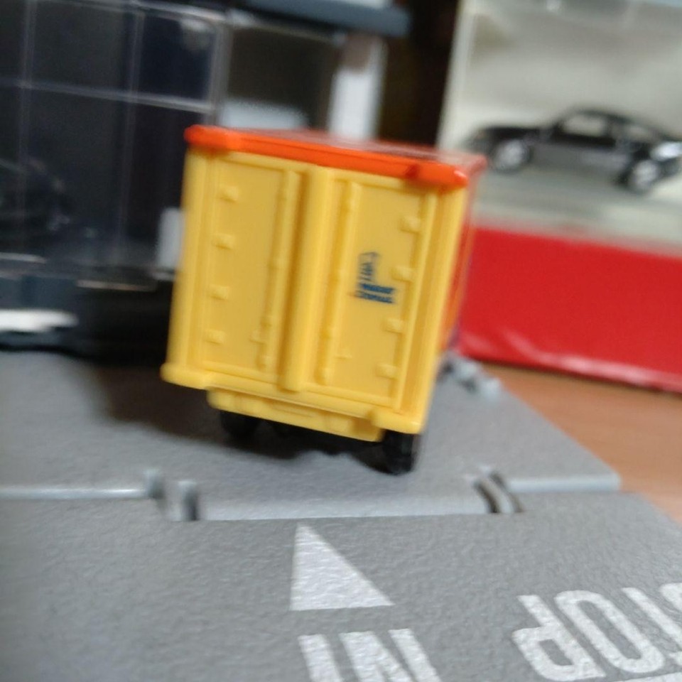 Tomica Mister Donut Delivery Truck #QY3NWP | eBay