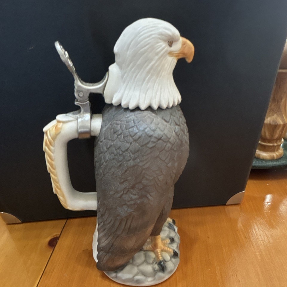 Budweiser Eagle Character Lidded Beer Stein Mug CS326 17513 Breweriana ...