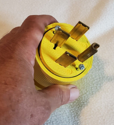 Plugs - Straight Blade