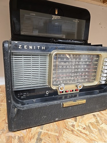 ZENITH Trans-Oceanic Wave Magnet Radio Model T600 With 6T40 Chassis ...