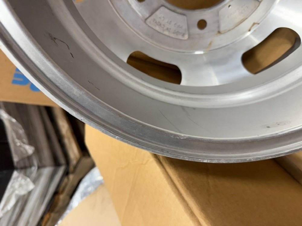 Mercedes Benz Sprinter Dually Aluminum Front Wheel 16x5.5 6-Lug Hi-Spec ...