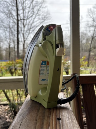 Vintage Proctor-Silex Deluxe Steam Dry Iron - Model 14625 Avocado Green ...