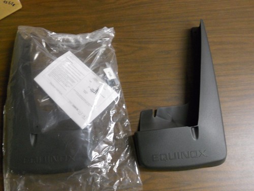 CHEVROLET EQUINOX Quarter panel Exterior trim Mud guard 12499152 DN5 ...