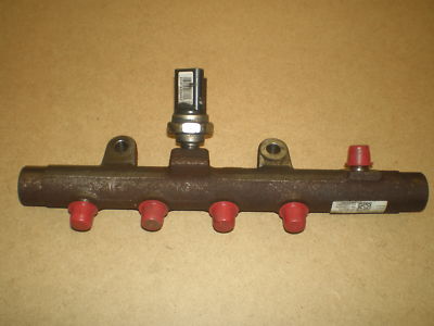 RAMPE INJECTION RENAULT MEGANE II 1.5 DCI 105 CV 8200815617 / 5WS40154 ...