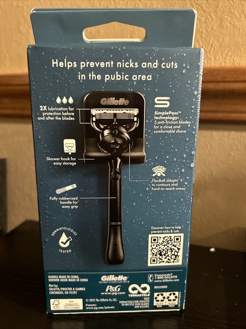 Gillette Intimate Gentle and Easy Pubic Hair Razor - 1 Razor/2 ...