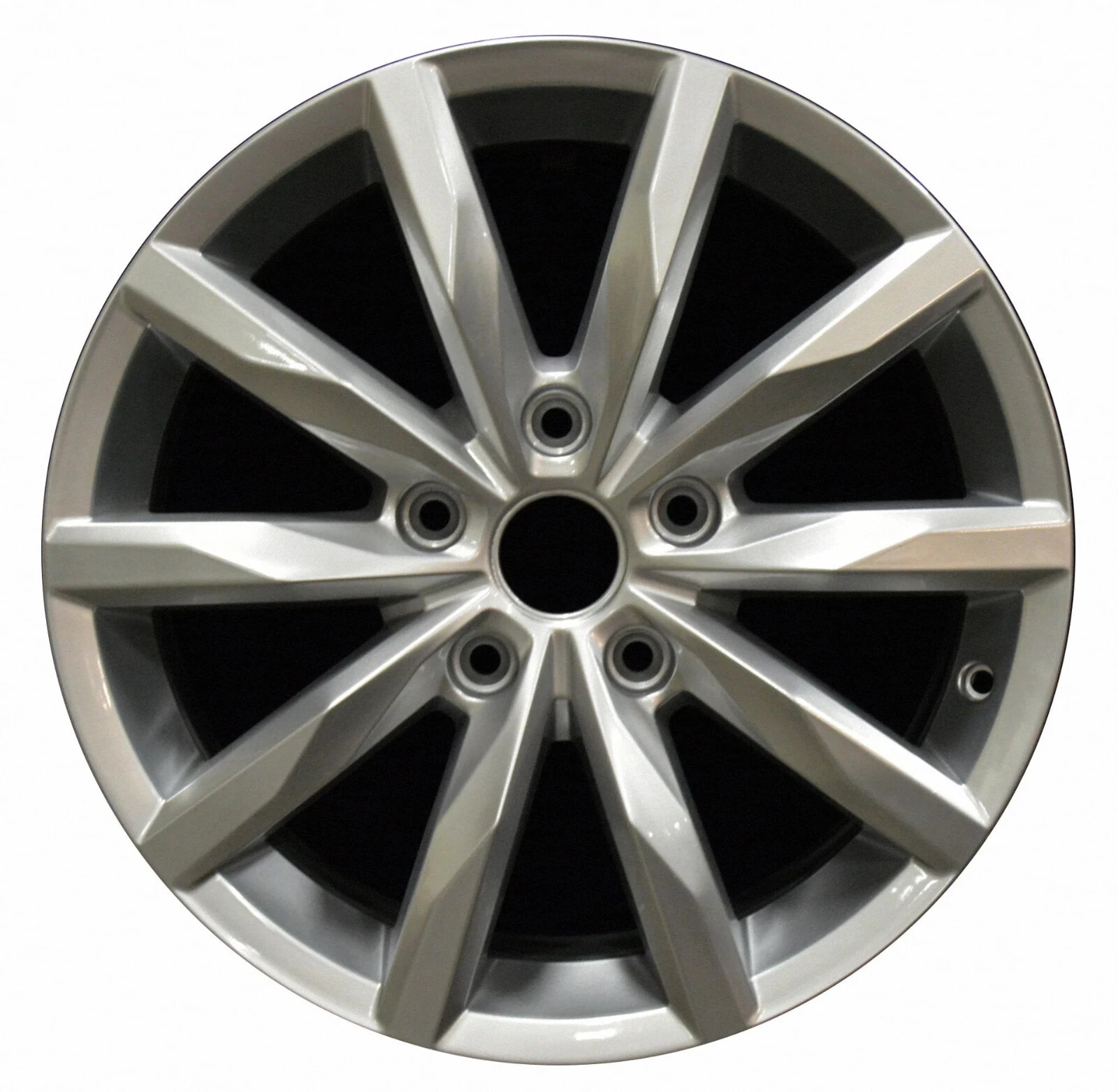 2017 VW Touareg OEM Wheel Rim 18x8 18" 70022 7P6601025AC88Z 7P6601025AC ...