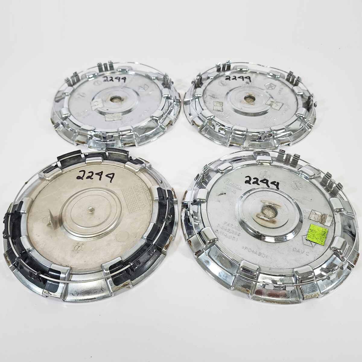 2005-2006 Chrysler 300C # 2244 Chrome Wheel Center Caps 18" Rim ...