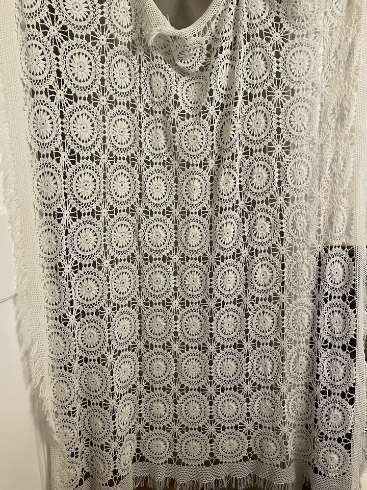 Vintage French Handmade Lace Fringed Tablecloth 68x60 Inches Floral ...