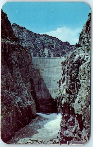 Buffalo Bill Dam, Shoshone River, Cody Way to Yellowstone National Park ...