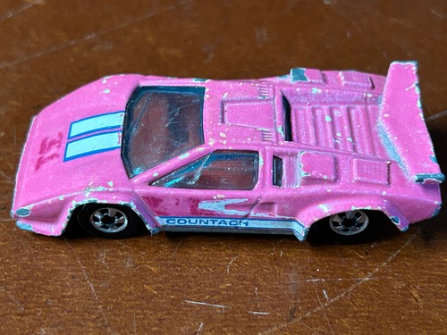 Lamborghini Countach #31 Hot Wheels 1987 Color Racers Blackwalls Pink ...
