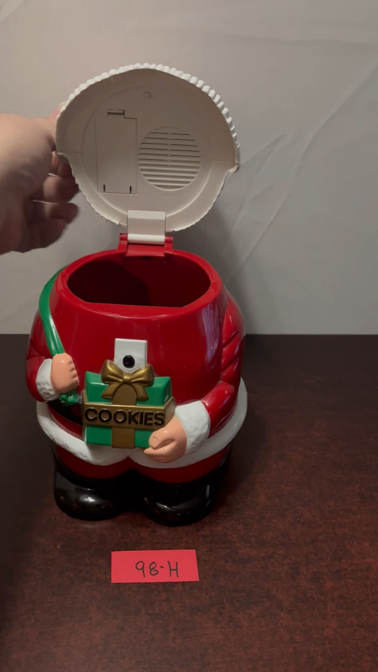 1998 fundamental talking Santa Claus cookie jar, ho ho ho merry ...