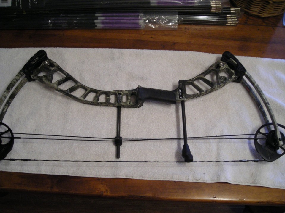 NEW Mission By Mathews MXR LEFT HAND LH CAMO Compound Bow 40-70# | eBay