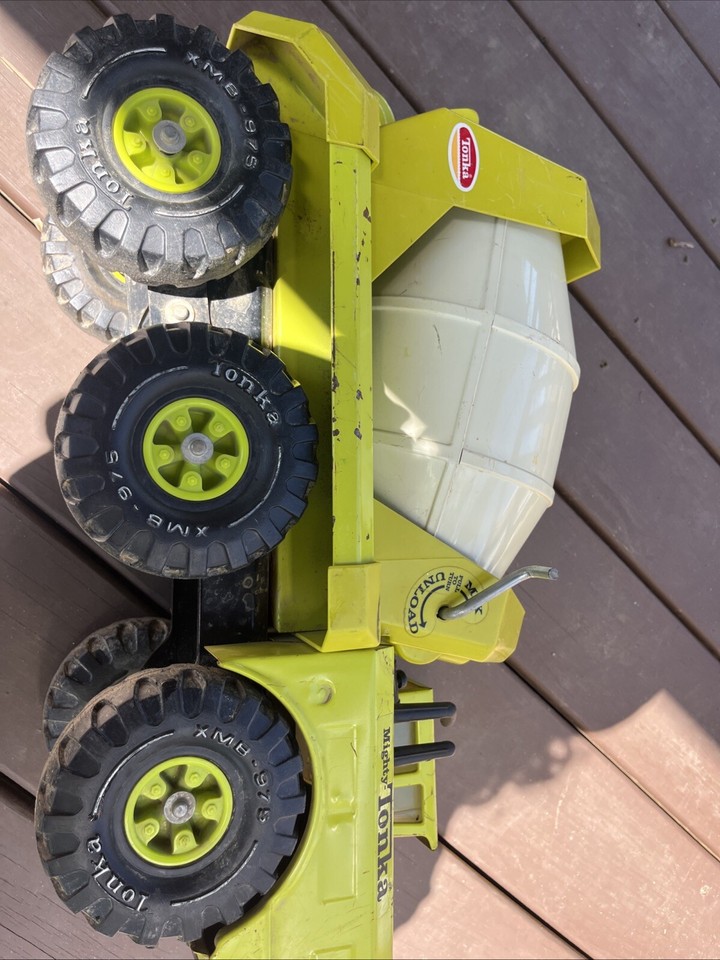 Vintage Mighty TONKA Lime Green Ready Mixer Cement Truck 6-Wheel Tandem ...
