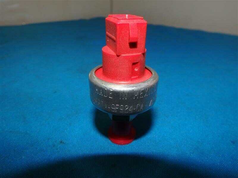 NOS Ford F3TZ-9F924-BB F3TZ9F924BB Switch Motorcraft SW-5945 for sale ...