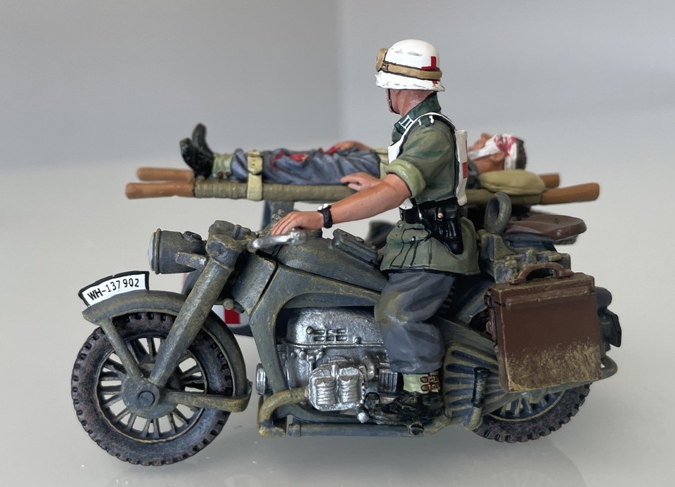 King & Country WS097 WW2 German Waffen SS Medic Evac Motorcycle Combo ...