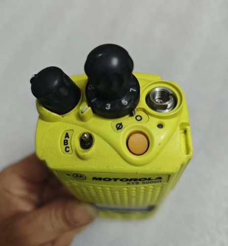 USED Motorola XTS5000R M3 450~520MHz P25 Digital RADIO AES-256 ...