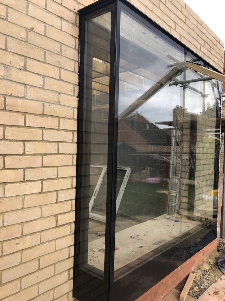 Fully Fitted- Oriel Window | Glass Box Seat | Modern Frameless Glass ...