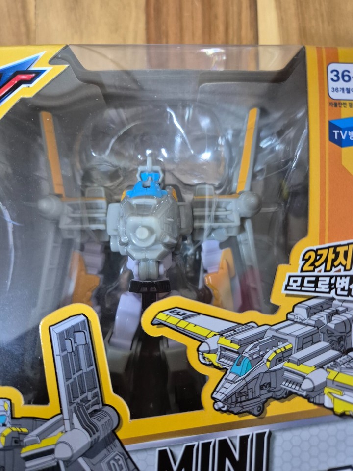 YOUNG TOYS Tobot V Mini Jet Thunder Robot Vehicle Transformation Action ...