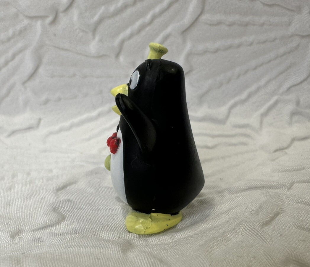 TOY STORY 2 Wheezy The Penguin PVC Figure 1.5in Doll PIXAR with Flag ...