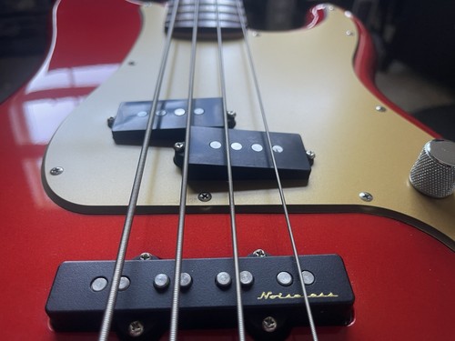 Fender Precision Bass Special Deluxe. Series Red Gold Pick-guard ...