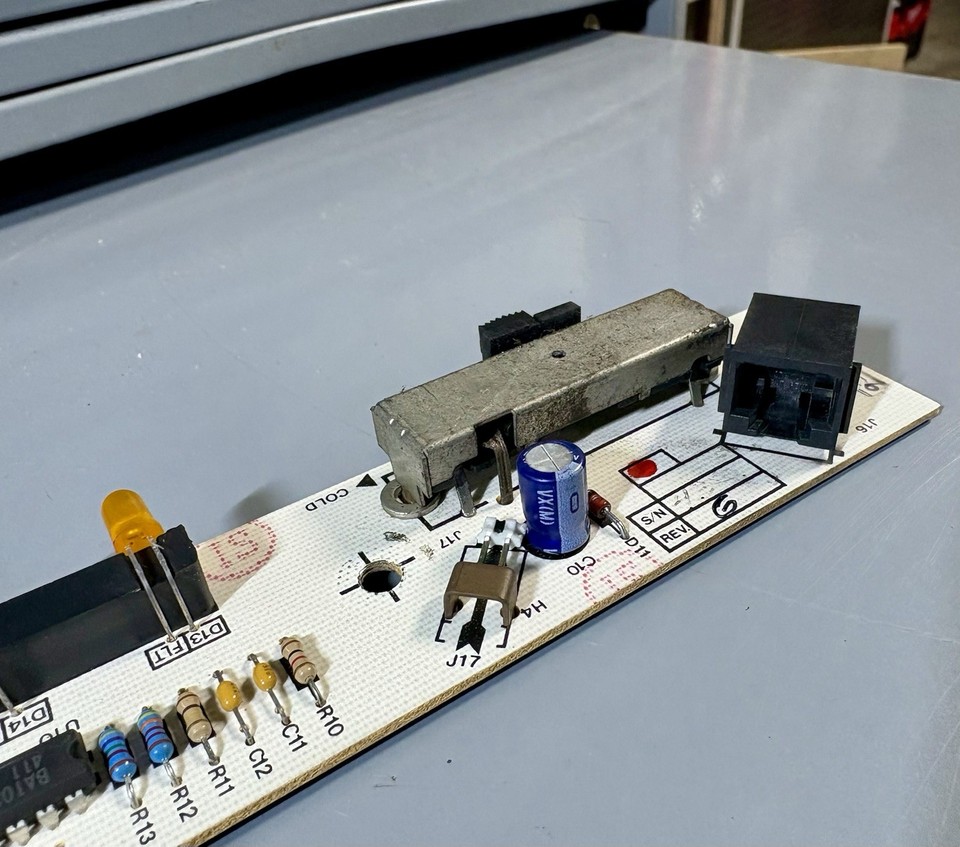 RARE Norcold RV Refrigerator Optical Control Eyebrow Board # 61647322 ...