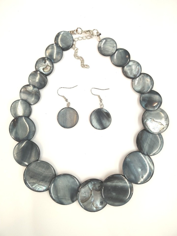 Fashion Trend Shimmy Shell Disc Shape Necklace With Dangle Earrings Set ...