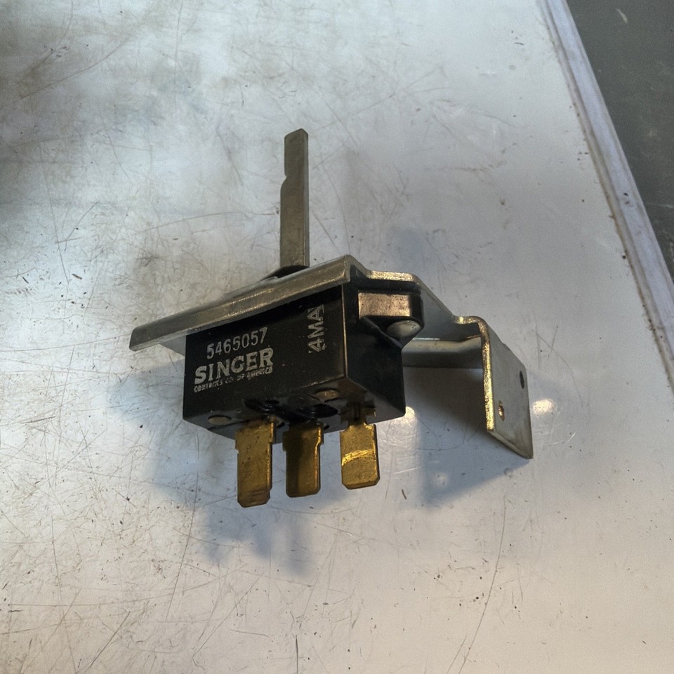 AMC Jeep Renault Genuine Replacement part 5465057 Vintage New Old Stock ...
