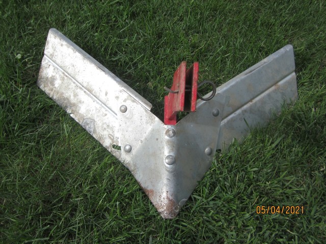 Troy-Bilt Hiller Furrower W/ Wings Rototiller Attachment 1269 Canada ...