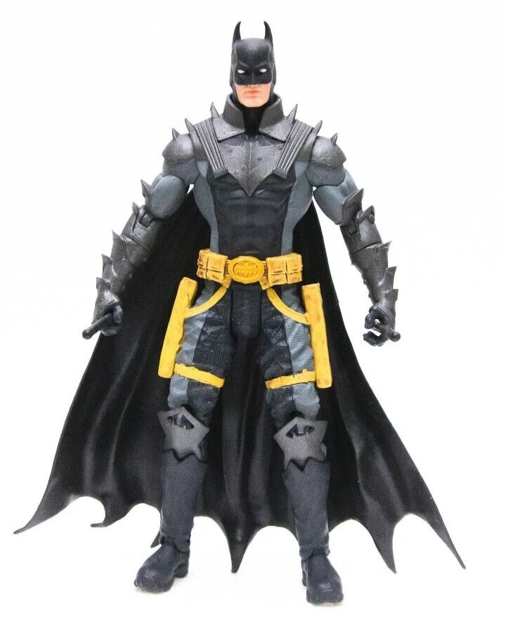 Earth 2 Batman Figure