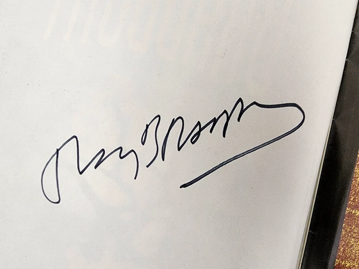 Ray Bradbury Signature