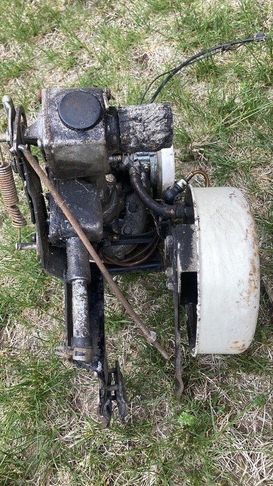 Vintage Bike Bug Bike Motor Friction Bicycle Engine Fork Mount Engine ...