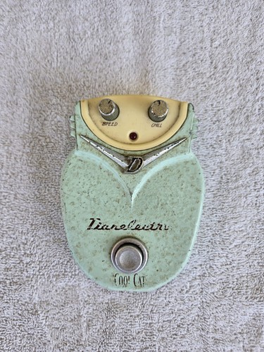 Danelectro Cool Cat Chorus 18V Guitar Effect Pedal ~ Tested ~ | eBay