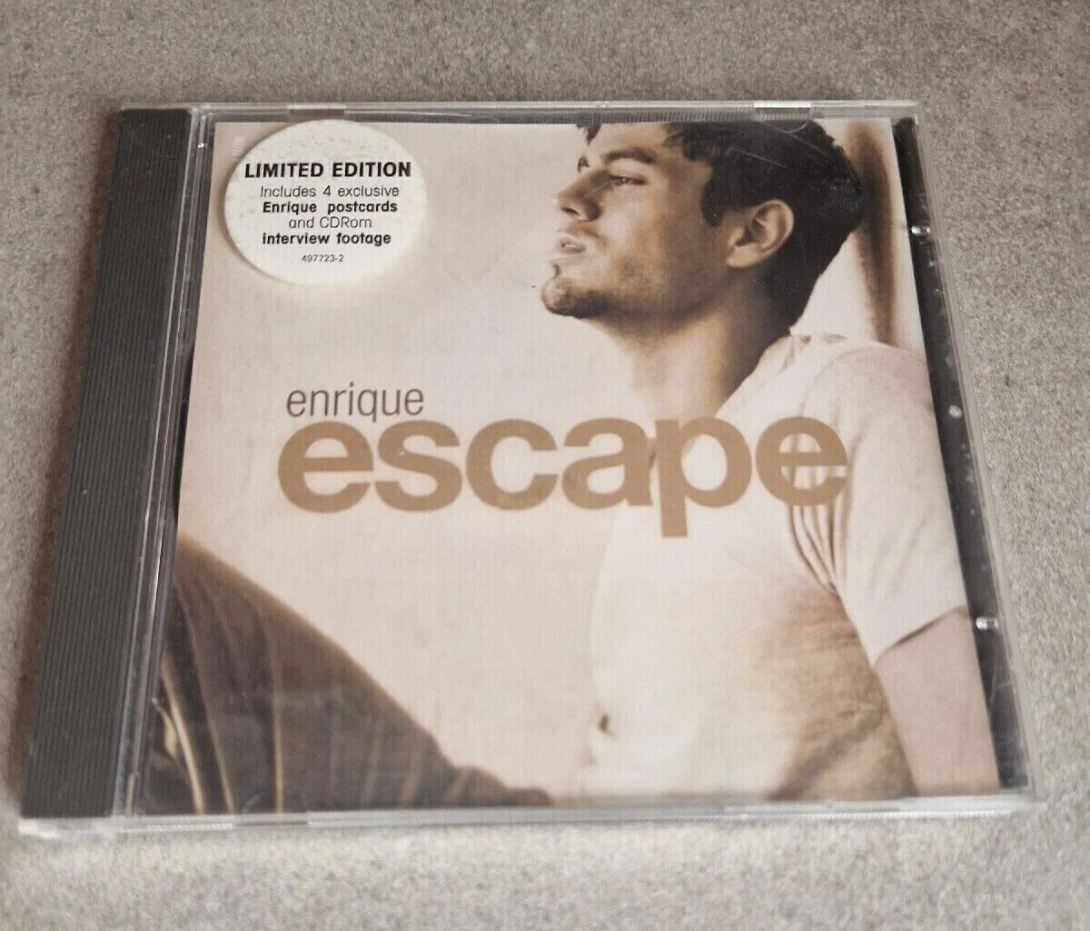Enrique Iglesias Escape Single