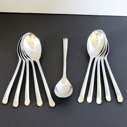 11 Towle Living Collection WAVE DINNER Soup SPOONS Stainless Glossy ...