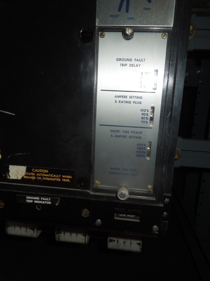 Square D Power-Style Switchboard 3000A 3ph 480/277V MLO 4-1200A PEC/PEF ...