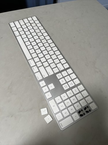 Apple Magic Keyboard A1843 with Numeric Keypad Wireless Bluetooth White ...