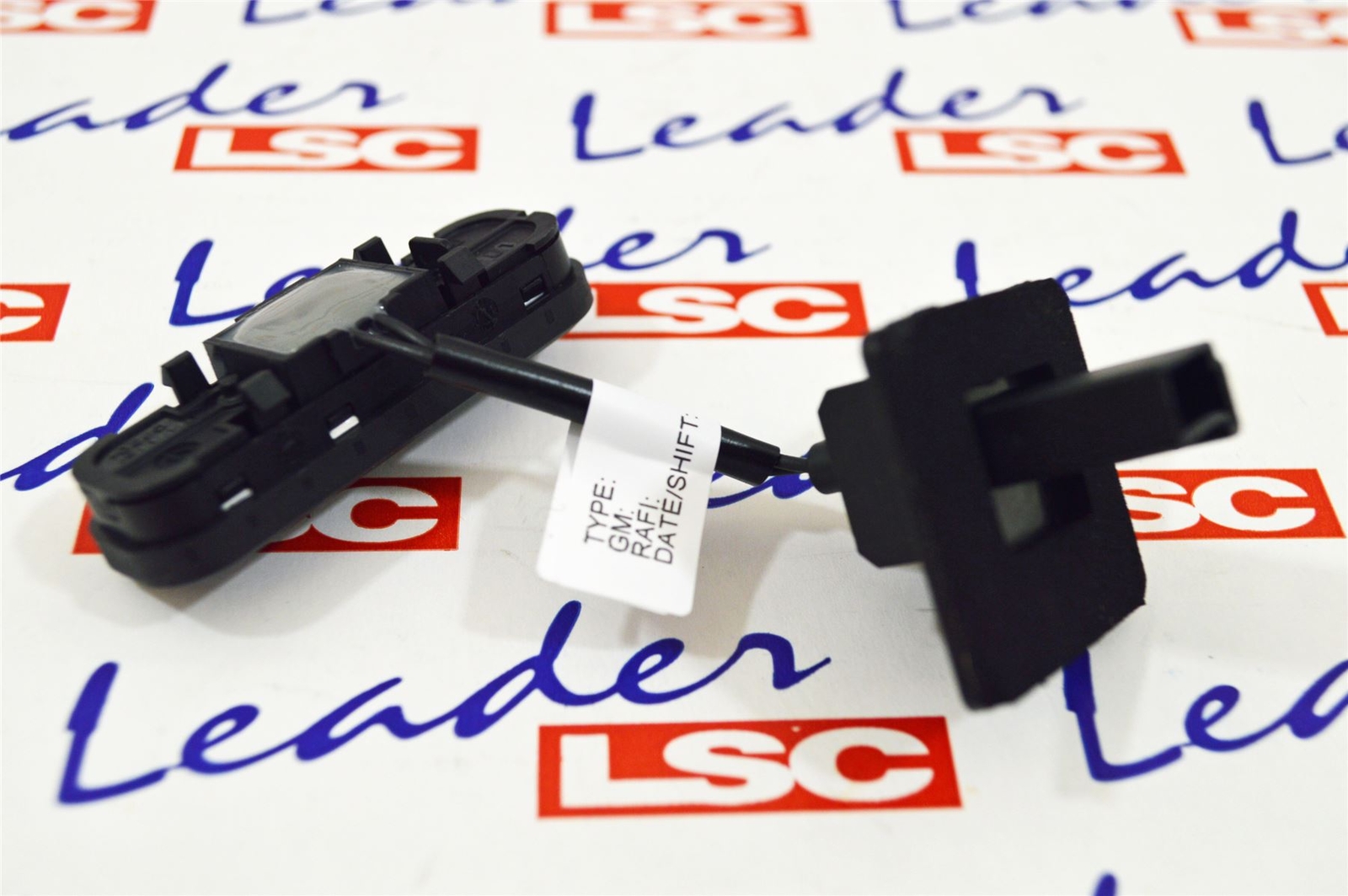 ORIGINAL Vauxhall INSIGNIA A / VIVA - TAILGATE / BOOT OPENING SWITCH ...