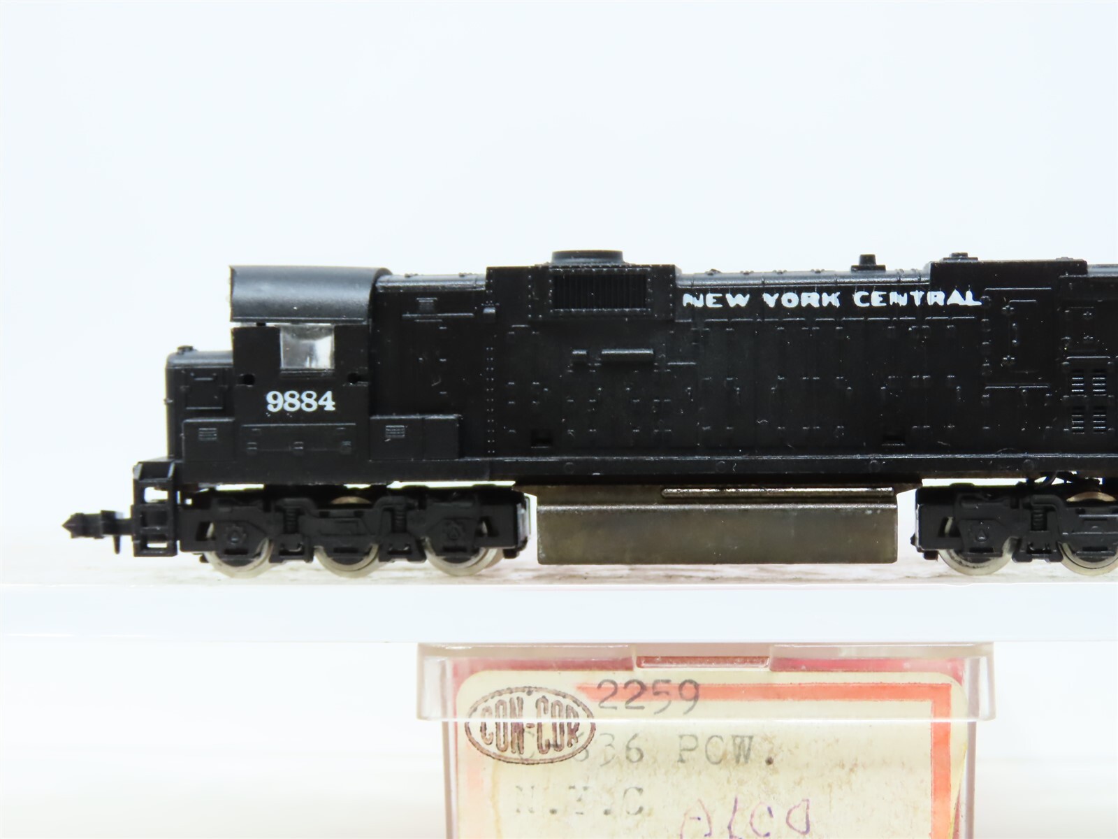 N Scale Con-Cor 2259 PC Penn Central C628 Diesel Locomotive #9884 ...
