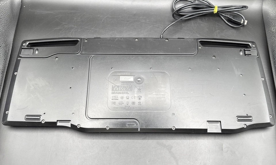 Logitech G11 Gaming Keyboard USB Corded Wired PC Desktop Computer Y ...