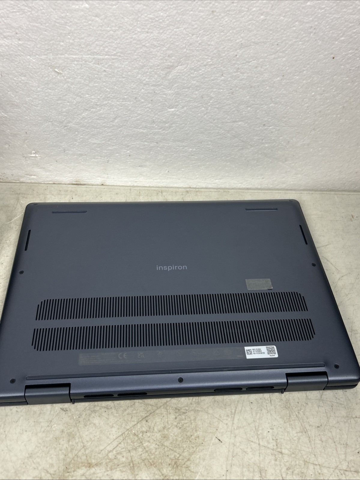 Dell Inspiron 14 7445 2-in-1 P186G 14" Ryzen 7 8840HS 3.3GHz 16GB RAM ...