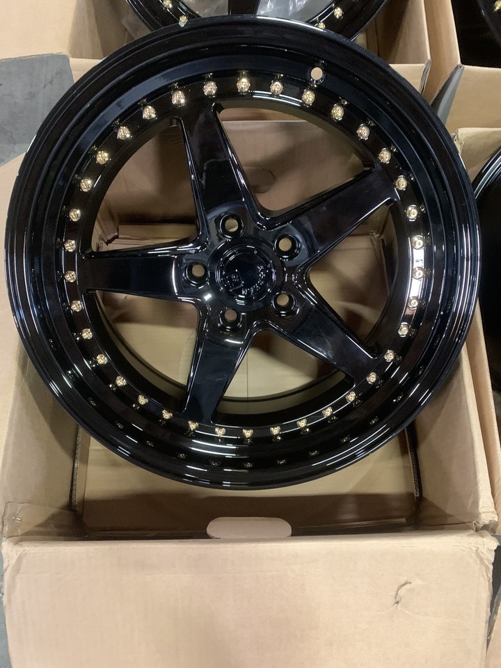 18x8.5 +35 Aodhan DS05 5x114.3 Gloss Black w/Gold Rivets Wheels (Used ...