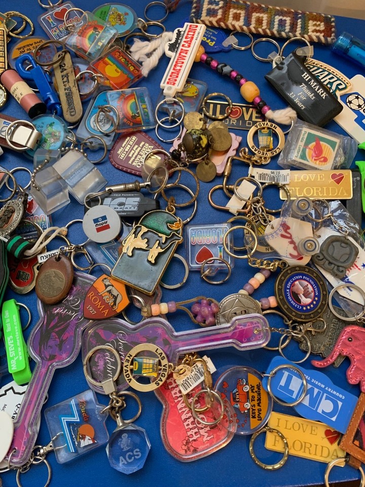 Huge Lot of Vintage Keychains | eBay