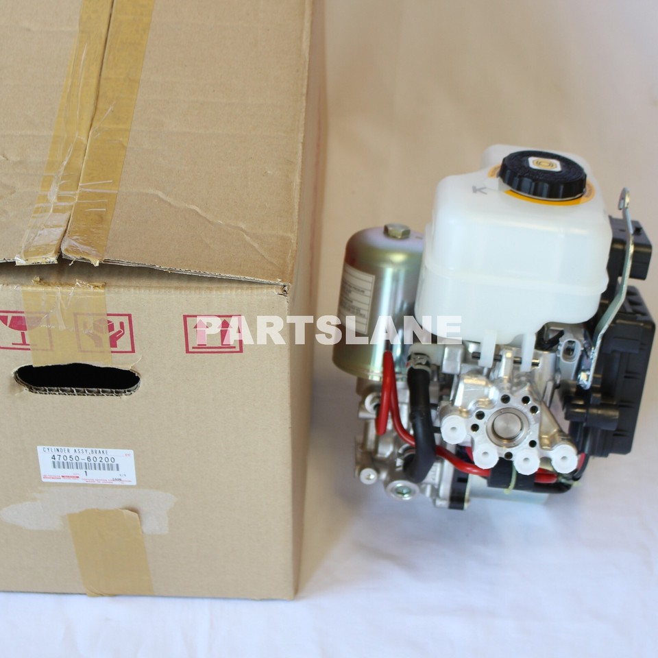 Toyota 47050-60200 Genuine OEM Brake Booster Assy W/Master Cylinder ...