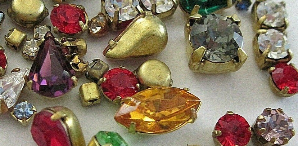 SWAROVSKI MIXED SHAPES SINGLE RHINESTONES IN SETTINGS 50 CRYSTAL LOT ...