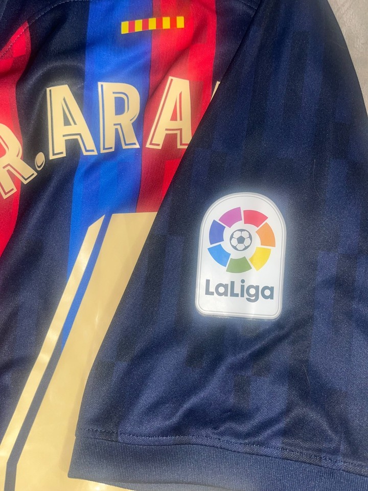 Ronald Araujo #4 22/23 Home Kit FC Barcelona x OVO (DRAKE) | eBay