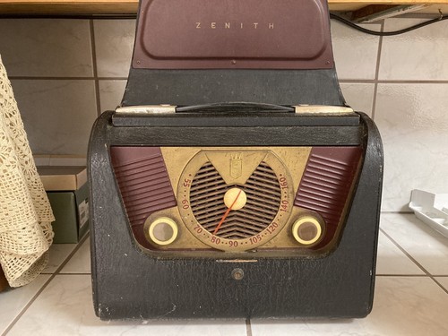 1951's PORTABLE RADIO - ZENITH Radio Model H503, Never Plugged In, May ...