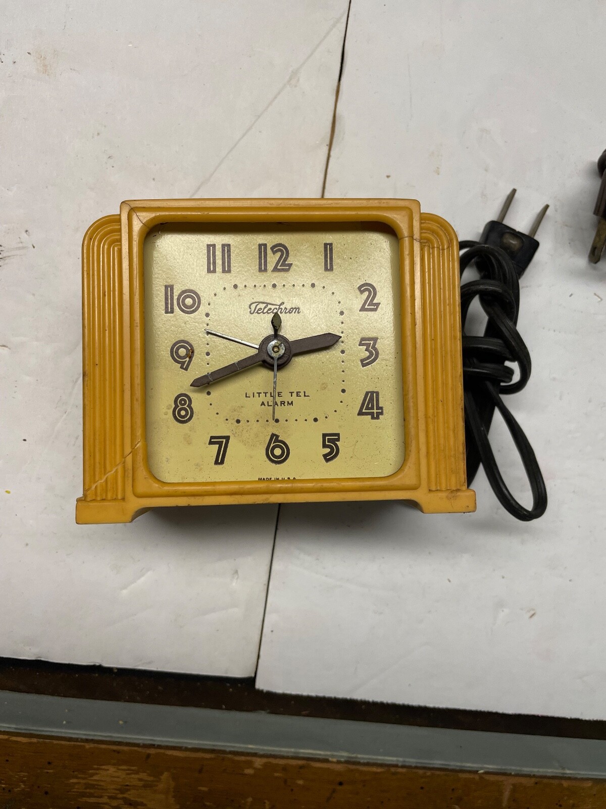 (A248) Lot of 4 vintage electric clocks for parts or repair | eBay