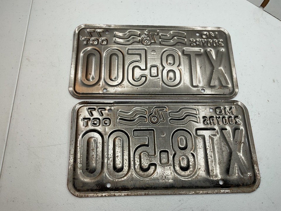 1976-1977 Missouri 200 Yrs Oct Red & White License Plate Pair Tag ...
