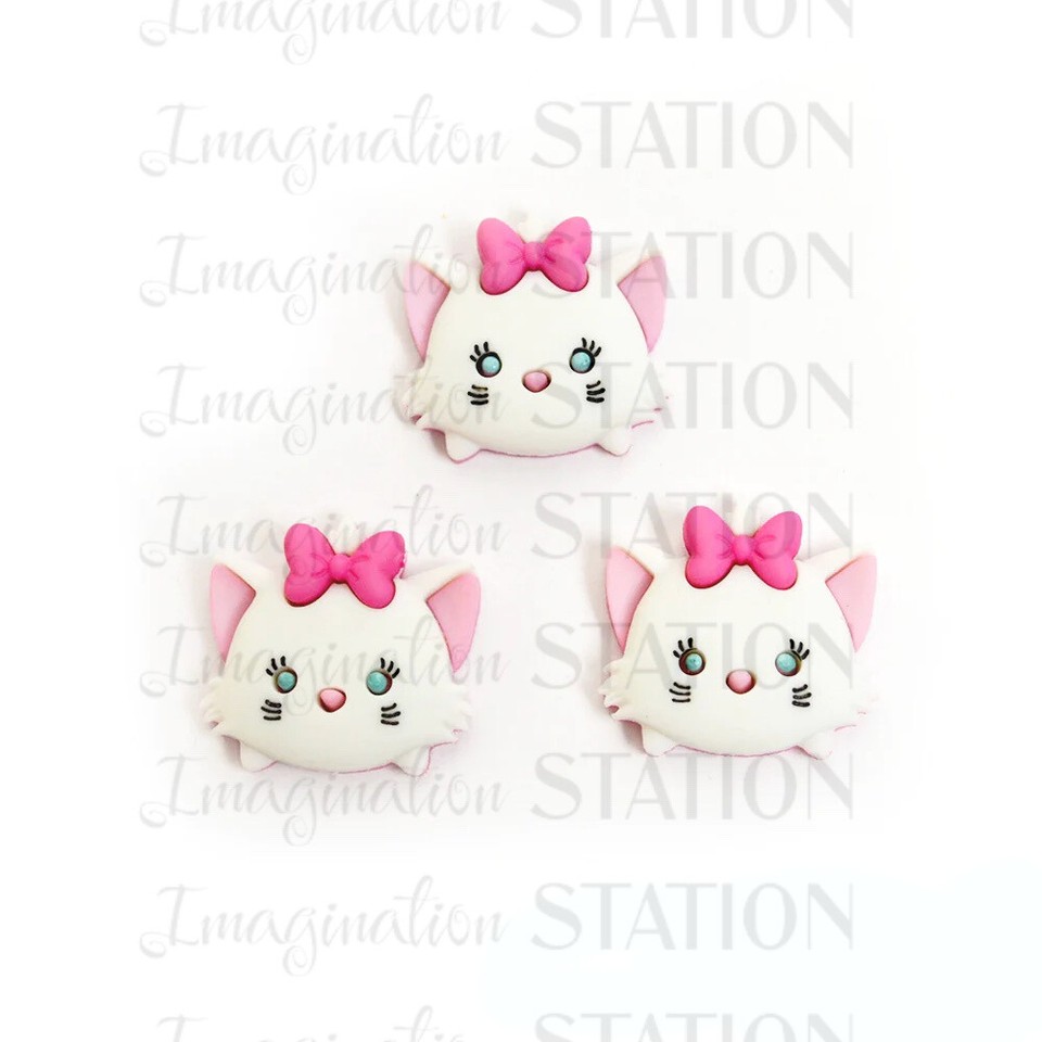 DISNEY BUTTONS & FLATBACKS, CHOOSE YOUR FAVORITE CHARACTERS HAND ...